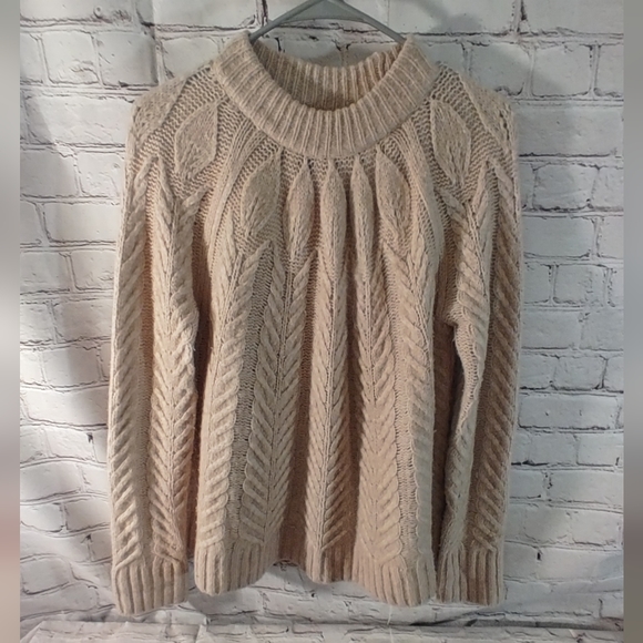 Tuckernuck | Sweaters | Tuckernuck Cream Royal Peacock Cable Knit ...